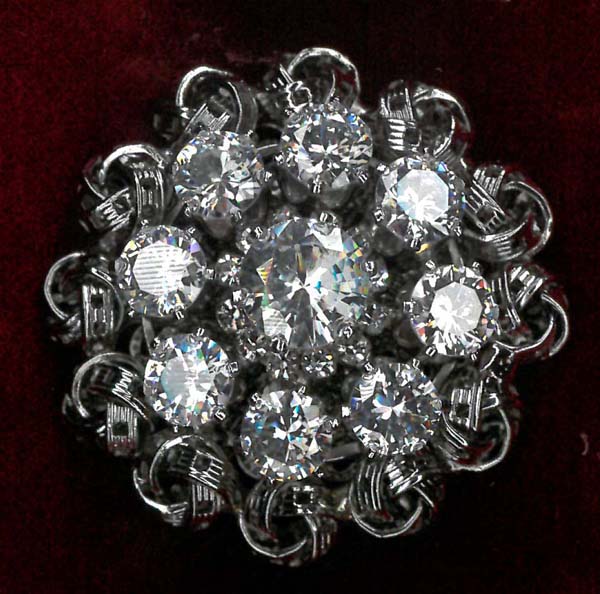 Michael's Bridal Fabrics | Magnetic Brooch